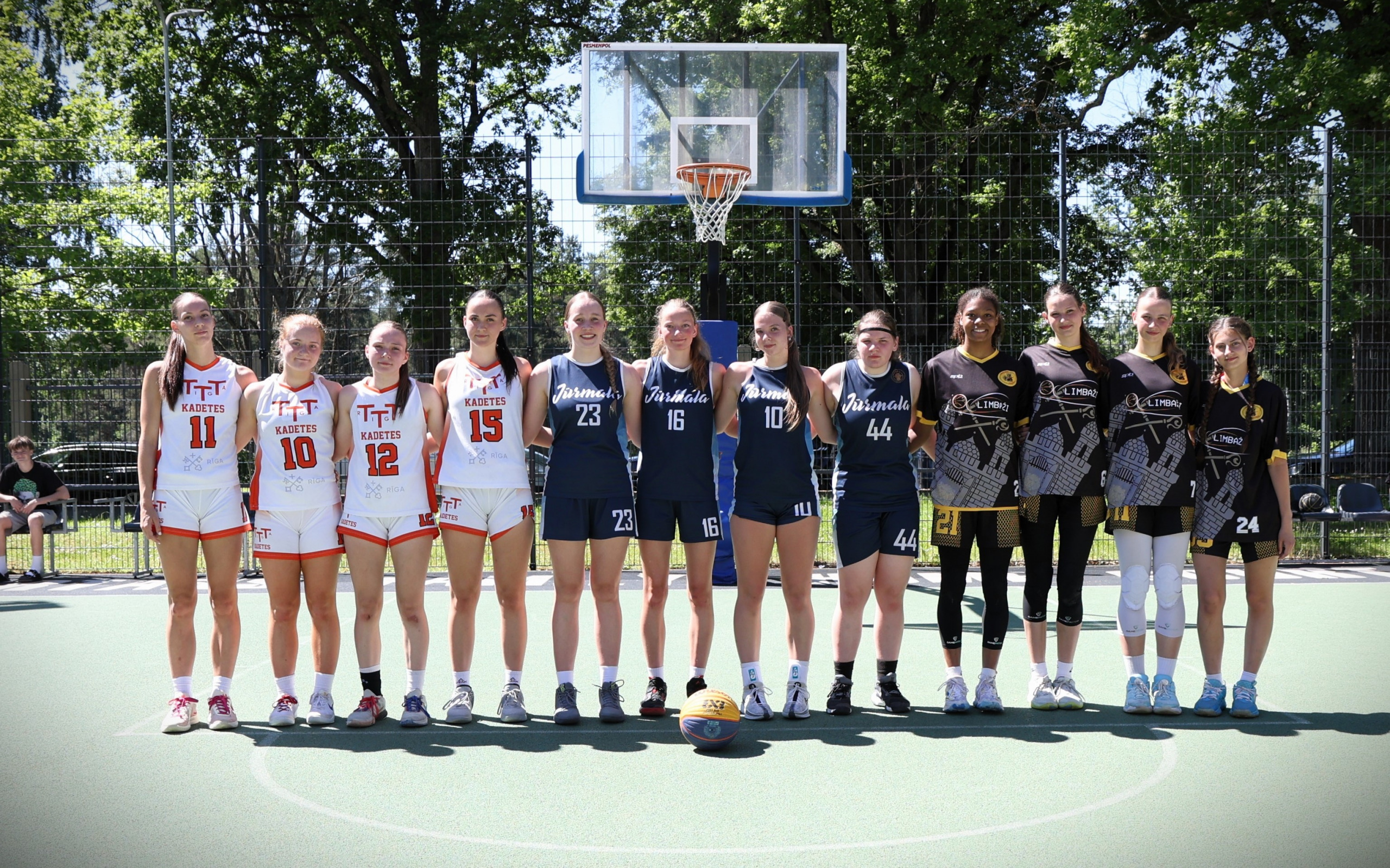 Latvijas Jaunatnes olimpiādē 3x3 basketbola zelta medaļas Ropažu ...